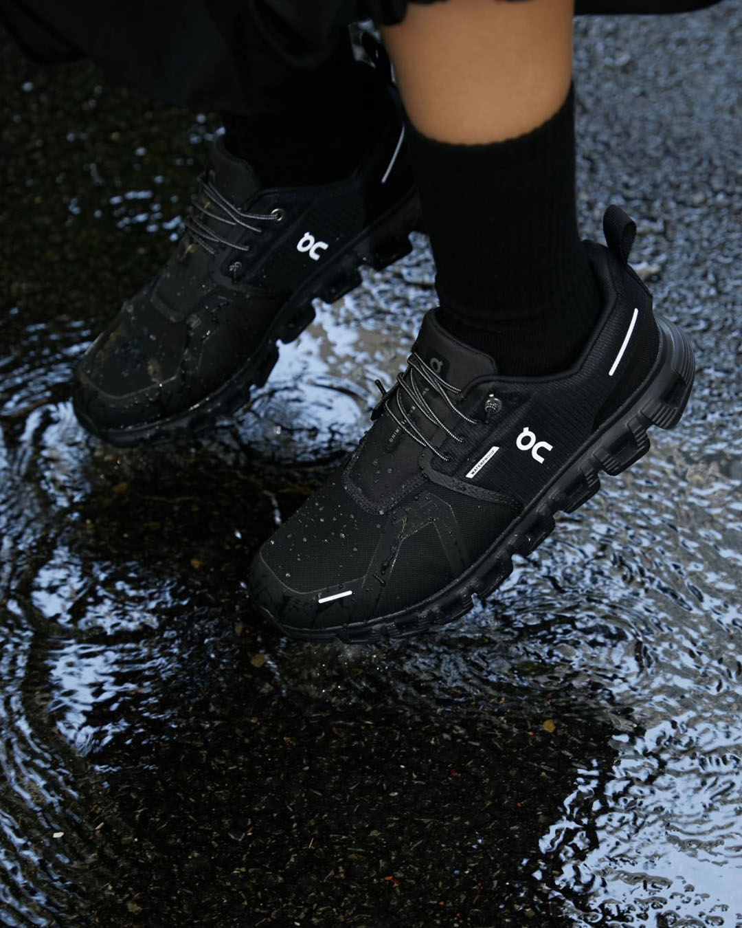 【On】Cloud6(クラウド6)のサイズ感や履き心地は？口コミも合わせて販売員がレビュー｜スニーカーサイズ研究所